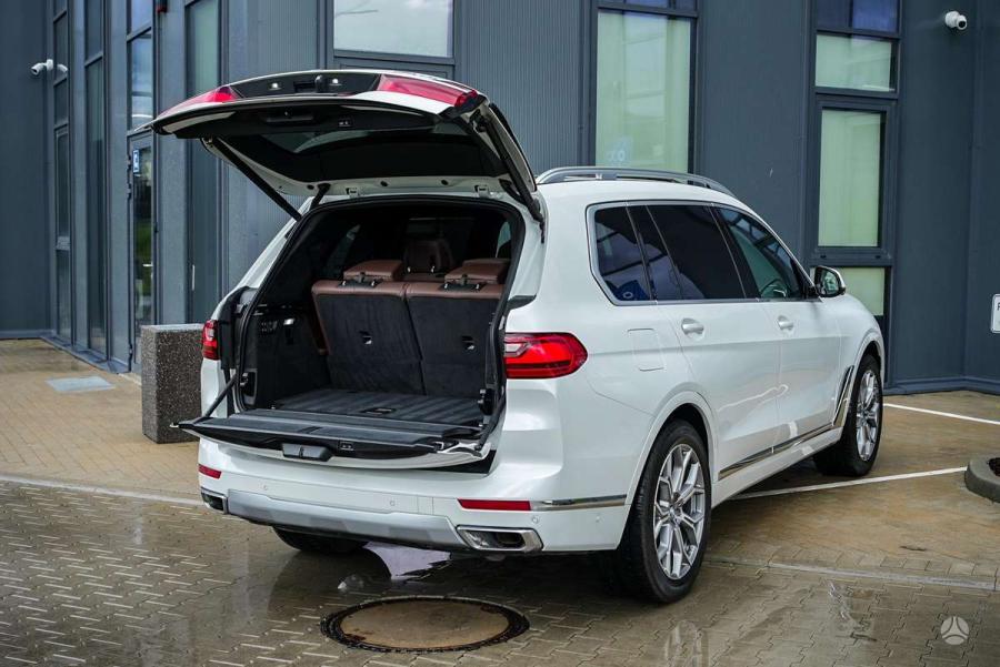 White BMW X7 2019 in Kaunas, with an engine capacity of 3.00 L and mileage of 96 thousand km for 46950 €, photo 14 on AUTOMOTO.COM.LV