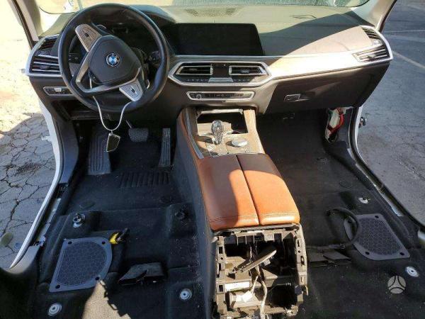 Белый БМВ X7 2019 в Каунас, объемом двигателя 4.40 л и пробегом 75 тыс. км за 18997 €, фото 7 на AUTOMOTO.COM.LV