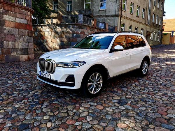 White BMW X7 2019 in Kaunas, with an engine capacity of 2.99 L and mileage of 258 thousand km for 35850 €, photo 1 on AUTOMOTO.COM.LV