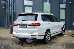 White BMW X7 2019 in Kaunas, with an engine capacity of 3.00 L and mileage of 96 thousand km for 46950 €, photo 13 on AUTOMOTO.COM.LV