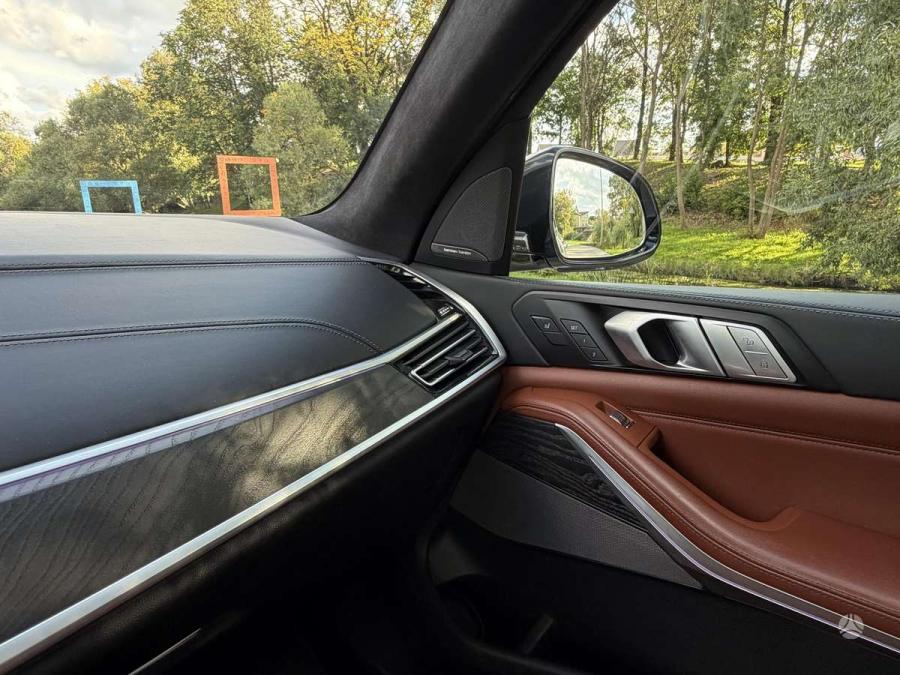 Белый БМВ X7 2019 в Резекне, объемом двигателя 2.99 л и пробегом 283 тыс. км за 43990 €, фото 24 на AUTOMOTO.COM.LV