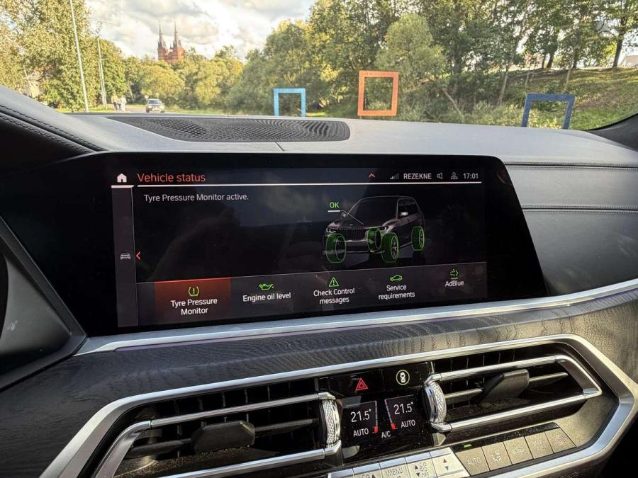 Белый БМВ X7 2019 в Резекне, объемом двигателя 2.99 л и пробегом 283 тыс. км за 43990 €, фото 27 на AUTOMOTO.COM.LV