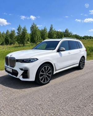BMW X7 2019 Viļņa vietnē Balts BMW X7 2019 Viļņa, ar dzinēja tilpumu 3.00 L un nobraukumu 134 tūkst. km par 49500 €, foto 1 vietnē AUTOMOTO.COM.LV
