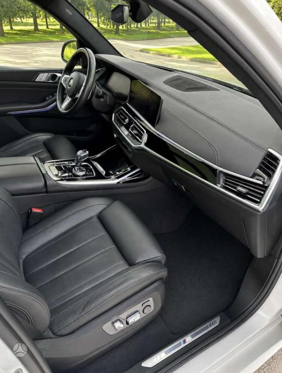 Balts BMW X7 2019 Viļņa, ar dzinēja tilpumu 3.00 L un nobraukumu 134 tūkst. km par 49500 €, foto 4 vietnē AUTOMOTO.COM.LV