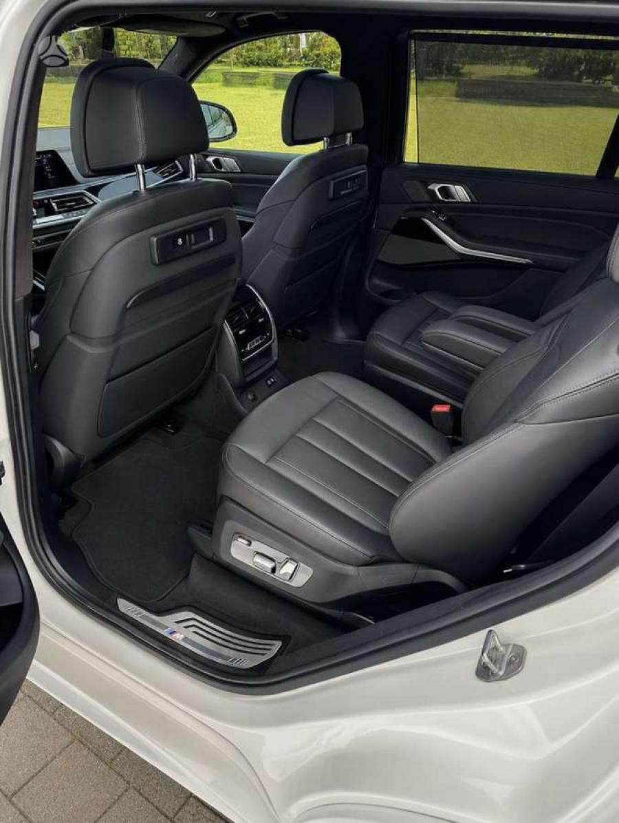 Balts BMW X7 2019 Viļņa, ar dzinēja tilpumu 3.00 L un nobraukumu 134 tūkst. km par 49500 €, foto 15 vietnē AUTOMOTO.COM.LV