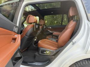 Balts BMW X7 2019 Rēzekne, ar dzinēja tilpumu 3.00 L un nobraukumu 283 tūkst. km par 43990 €, foto 10 vietnē AUTOMOTO.COM.LV