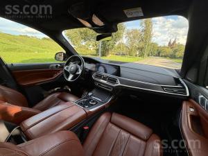Balts BMW X7 2019 Rēzekne, ar dzinēja tilpumu 3.00 L un nobraukumu 283 tūkst. km par 43990 €, foto 13 vietnē AUTOMOTO.COM.LV