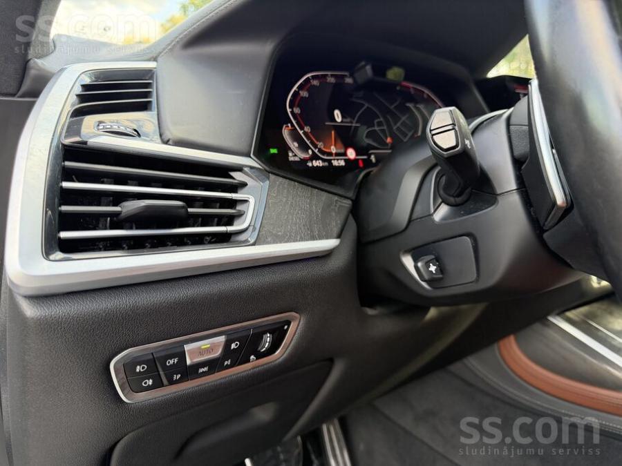 Balts BMW X7 2019 Rēzekne, ar dzinēja tilpumu 3.00 L un nobraukumu 283 tūkst. km par 43990 €, foto 15 vietnē AUTOMOTO.COM.LV