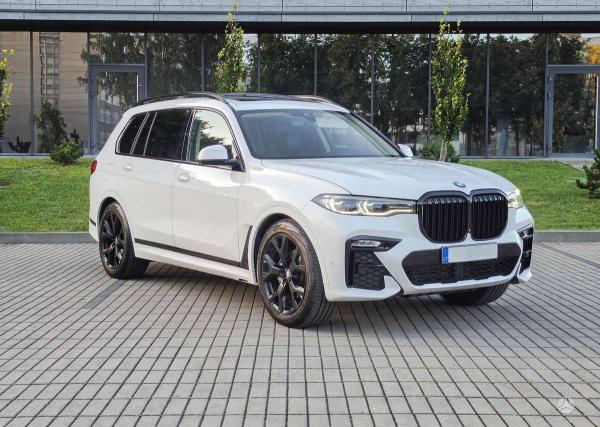 Balts BMW X7 2019 Kauņa, ar dzinēja tilpumu 3.00 L un nobraukumu 162 tūkst. km par 43250 €, foto 1 vietnē AUTOMOTO.COM.LV