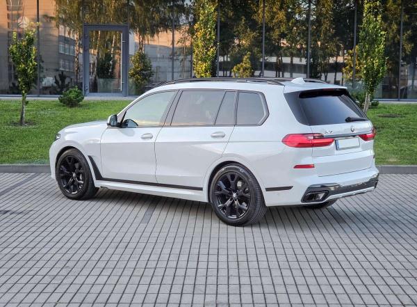 Balts BMW X7 2019 Kauņa, ar dzinēja tilpumu 3.00 L un nobraukumu 162 tūkst. km par 43250 €, foto 5 vietnē AUTOMOTO.COM.LV