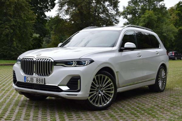 Balts BMW X7 2019 Viļņa, ar dzinēja tilpumu 2.99 L un nobraukumu 165 tūkst. km par 49990 €, foto 4 vietnē AUTOMOTO.COM.LV