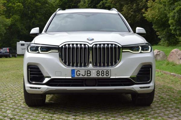 Balts BMW X7 2019 Viļņa, ar dzinēja tilpumu 2.99 L un nobraukumu 165 tūkst. km par 49990 €, foto 8 vietnē AUTOMOTO.COM.LV