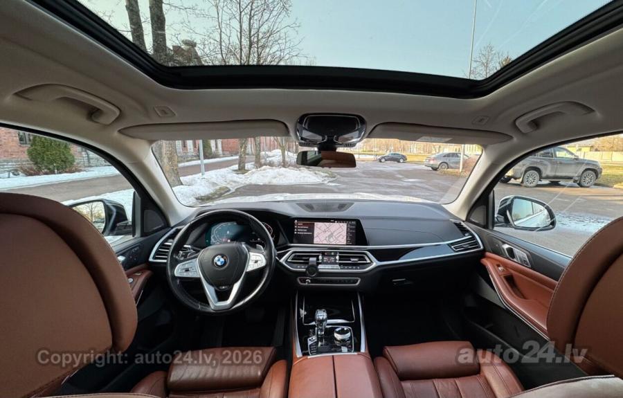 Balts BMW X7 2020 Tallina, ar dzinēja tilpumu 3.00 L un nobraukumu 104 tūkst. km par 59900 €, foto 11 vietnē AUTOMOTO.COM.LV