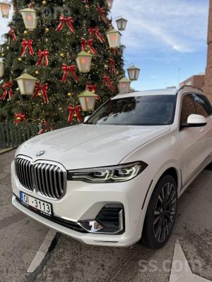 White BMW X7 2020 in Riga, with an engine capacity of 3.00 L and mileage of 92 thousand km for 59990 €, photo 8 on AUTOMOTO.COM.LV