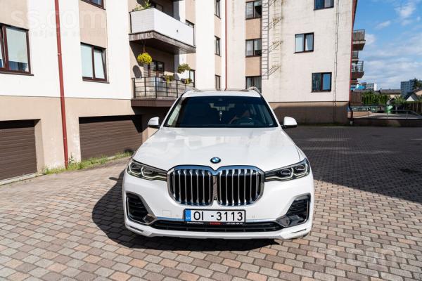 Balts BMW X7 2020 Rīga, ar dzinēja tilpumu 3.00 L un nobraukumu 100 tūkst. km par 59990 €, foto 3 vietnē AUTOMOTO.COM.LV