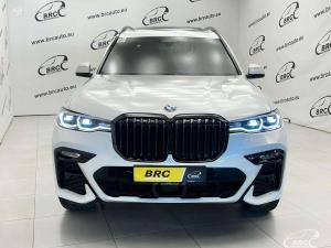 White BMW X7 2020 in Vilnius, with an engine capacity of 3.00 L and mileage of 156 thousand km for 47400 €, photo 16 on AUTOMOTO.COM.LV
