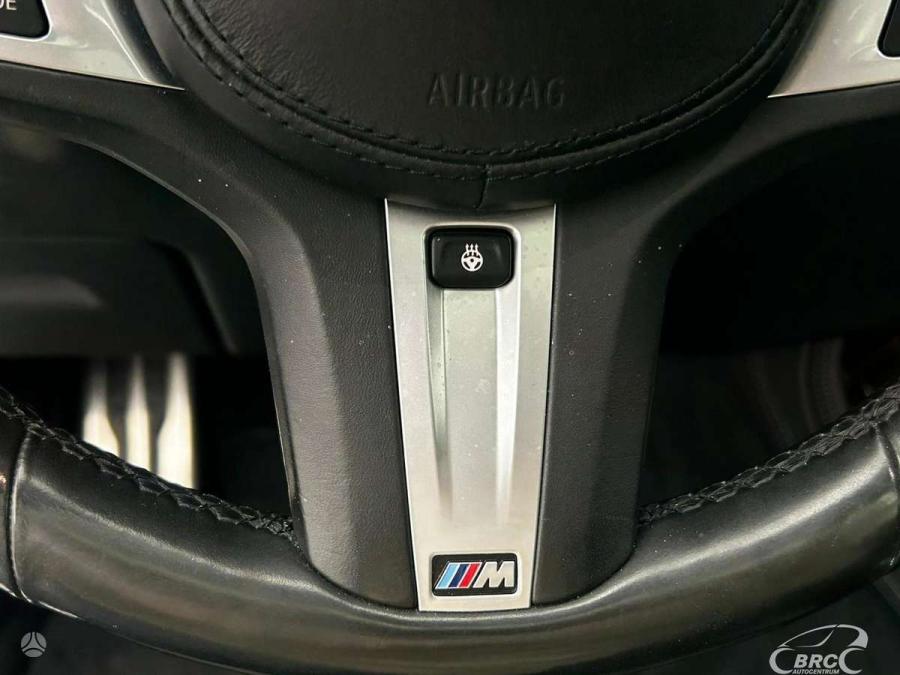 White BMW X7 2020 in Vilnius, with an engine capacity of 3.00 L and mileage of 156 thousand km for 47400 €, photo 25 on AUTOMOTO.COM.LV