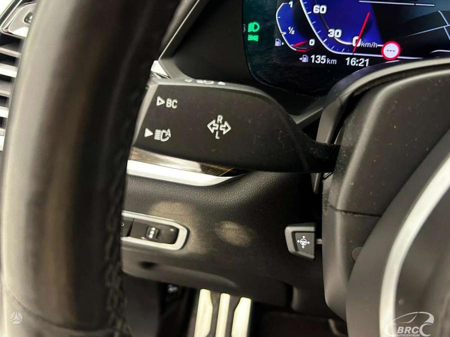 White BMW X7 2020 in Vilnius, with an engine capacity of 3.00 L and mileage of 156 thousand km for 47400 €, photo 28 on AUTOMOTO.COM.LV