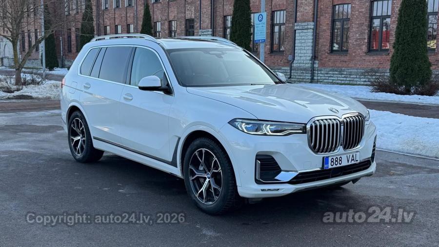 Balts BMW X7 2020 Tallina, ar dzinēja tilpumu 3.00 L un nobraukumu 112 tūkst. km par 49900 €, foto 1 vietnē AUTOMOTO.COM.LV