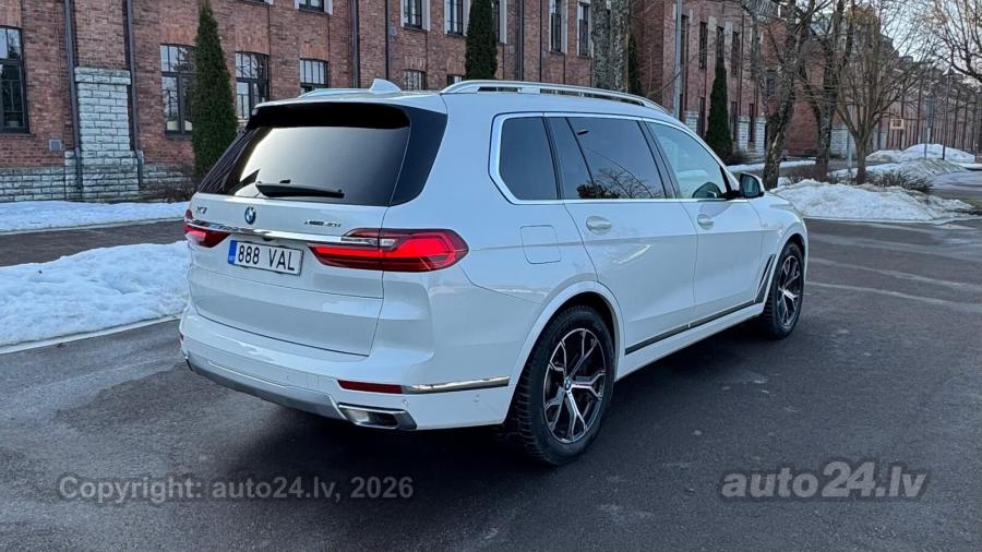 Balts BMW X7 2020 Tallina, ar dzinēja tilpumu 3.00 L un nobraukumu 112 tūkst. km par 49900 €, foto 5 vietnē AUTOMOTO.COM.LV