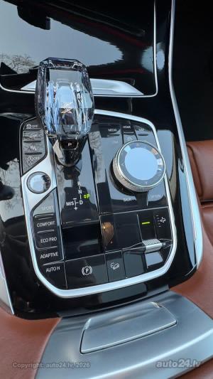 Balts BMW X7 2020 Tallina, ar dzinēja tilpumu 3.00 L un nobraukumu 112 tūkst. km par 49900 €, foto 12 vietnē AUTOMOTO.COM.LV