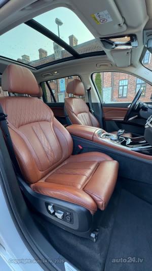 Balts BMW X7 2020 Tallina, ar dzinēja tilpumu 3.00 L un nobraukumu 112 tūkst. km par 49900 €, foto 13 vietnē AUTOMOTO.COM.LV