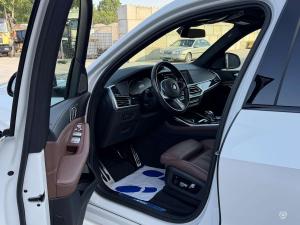 Balts BMW X7 2020 Kauņa, ar dzinēja tilpumu 4.40 L un nobraukumu 75 tūkst. km par 53000 €, foto 9 vietnē AUTOMOTO.COM.LV