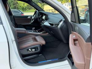 Balts BMW X7 2020 Kauņa, ar dzinēja tilpumu 4.40 L un nobraukumu 75 tūkst. km par 53000 €, foto 15 vietnē AUTOMOTO.COM.LV
