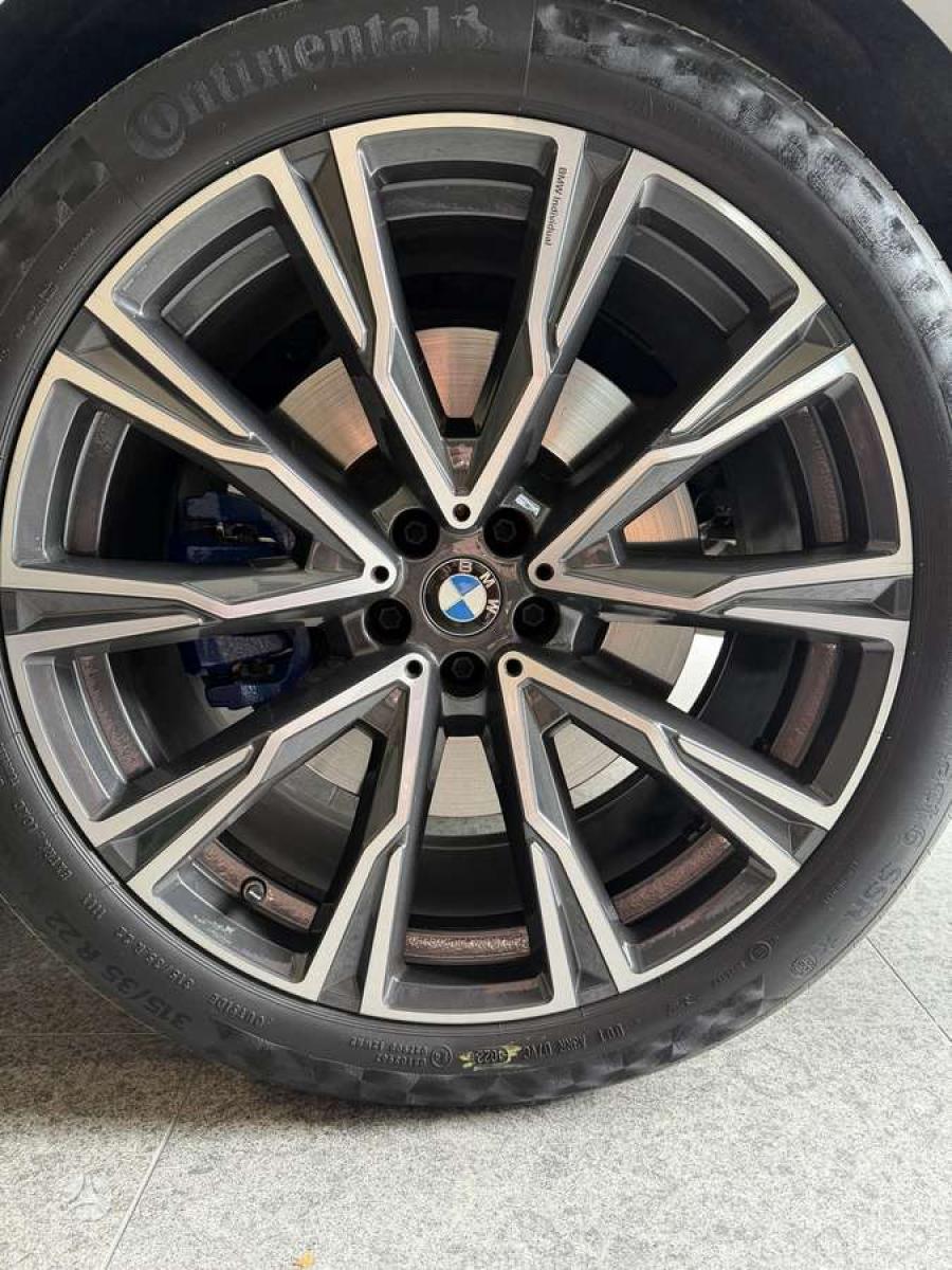 Balts BMW X7 2020 Kauņa, ar dzinēja tilpumu 4.40 L un nobraukumu 75 tūkst. km par 53000 €, foto 17 vietnē AUTOMOTO.COM.LV