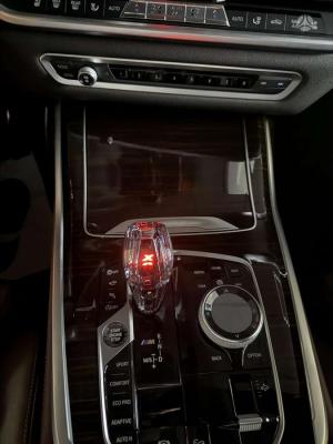 Balts BMW X7 2020 Kauņa, ar dzinēja tilpumu 4.40 L un nobraukumu 75 tūkst. km par 53000 €, foto 19 vietnē AUTOMOTO.COM.LV