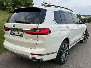 Balts BMW X7 2020 Viļņa, ar dzinēja tilpumu 3.00 L un nobraukumu 62 tūkst. km par 47750 €, foto 7 vietnē AUTOMOTO.COM.LV