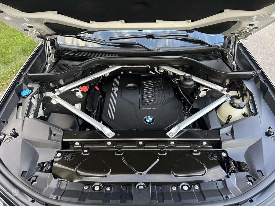 Balts BMW X7 2020 Viļņa, ar dzinēja tilpumu 3.00 L un nobraukumu 62 tūkst. km par 47750 €, foto 17 vietnē AUTOMOTO.COM.LV