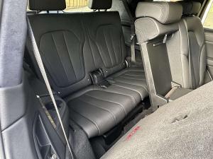 Balts BMW X7 2020 Viļņa, ar dzinēja tilpumu 3.00 L un nobraukumu 62 tūkst. km par 47750 €, foto 39 vietnē AUTOMOTO.COM.LV