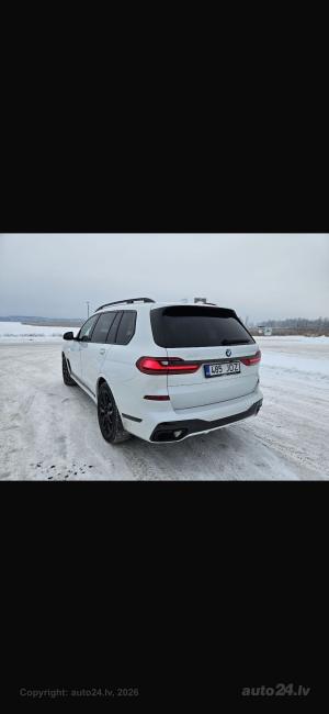 Balts BMW X7 2021 Veru, ar dzinēja tilpumu 3.00 L un nobraukumu 190 tūkst. km par 55000 €, foto 9 vietnē AUTOMOTO.COM.LV