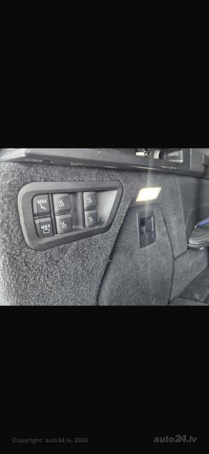 Balts BMW X7 2021 Veru, ar dzinēja tilpumu 3.00 L un nobraukumu 190 tūkst. km par 55000 €, foto 11 vietnē AUTOMOTO.COM.LV