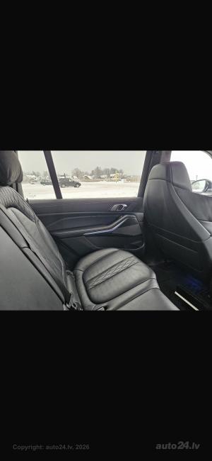 Balts BMW X7 2021 Veru, ar dzinēja tilpumu 3.00 L un nobraukumu 190 tūkst. km par 55000 €, foto 14 vietnē AUTOMOTO.COM.LV