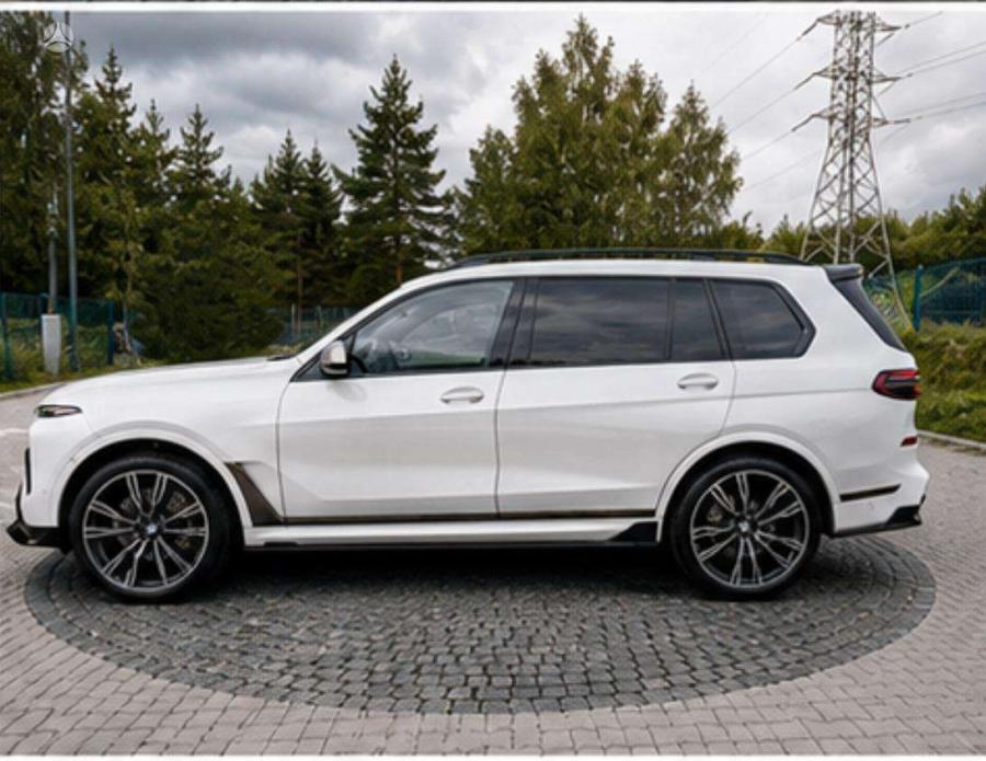 Balts BMW X7 2021 Viļņa, ar dzinēja tilpumu 4.40 L un nobraukumu 81 tūkst. km par 63500 €, foto 7 vietnē AUTOMOTO.COM.LV