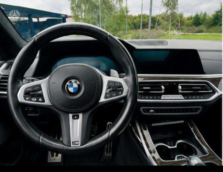Balts BMW X7 2021 Viļņa, ar dzinēja tilpumu 4.40 L un nobraukumu 81 tūkst. km par 63500 €, foto 9 vietnē AUTOMOTO.COM.LV