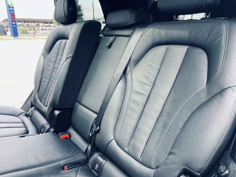 Balts BMW X7 2021 Viļņa, ar dzinēja tilpumu 4.40 L un nobraukumu 81 tūkst. km par 63500 €, foto 15 vietnē AUTOMOTO.COM.LV