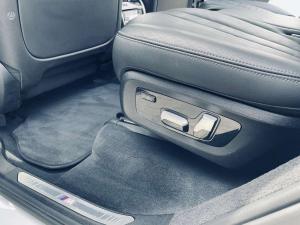 Balts BMW X7 2021 Viļņa, ar dzinēja tilpumu 4.40 L un nobraukumu 81 tūkst. km par 63500 €, foto 17 vietnē AUTOMOTO.COM.LV