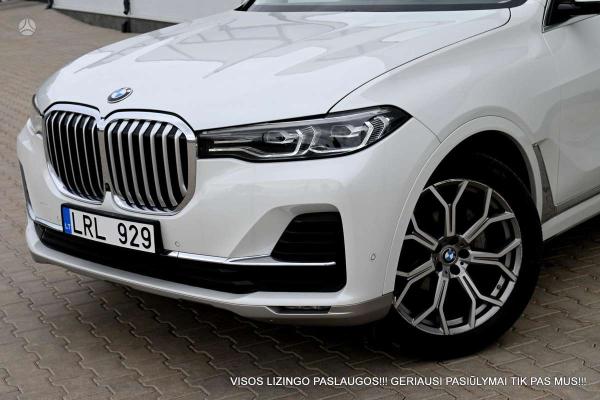 White BMW X7 2021 in Kretinga, with an engine capacity of 3.00 L and mileage of 21 thousand km for 56999 €, photo 5 on AUTOMOTO.COM.LV