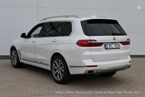 White BMW X7 2021 in Kretinga, with an engine capacity of 3.00 L and mileage of 21 thousand km for 56999 €, photo 9 on AUTOMOTO.COM.LV