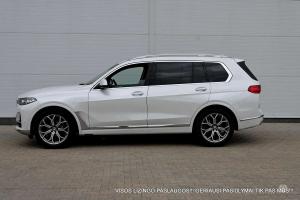 White BMW X7 2021 in Kretinga, with an engine capacity of 3.00 L and mileage of 21 thousand km for 56999 €, photo 12 on AUTOMOTO.COM.LV