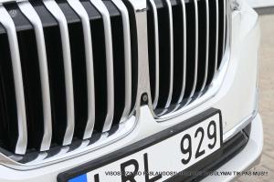 White BMW X7 2021 in Kretinga, with an engine capacity of 3.00 L and mileage of 21 thousand km for 56999 €, photo 17 on AUTOMOTO.COM.LV