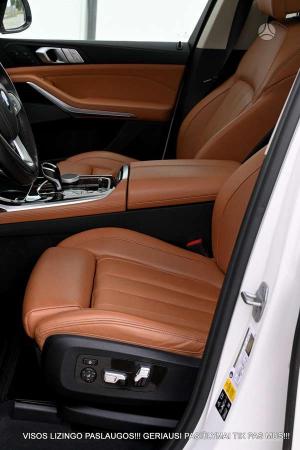 White BMW X7 2021 in Kretinga, with an engine capacity of 3.00 L and mileage of 21 thousand km for 56999 €, photo 23 on AUTOMOTO.COM.LV