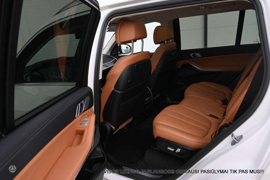 White BMW X7 2021 in Kretinga, with an engine capacity of 3.00 L and mileage of 21 thousand km for 56999 €, photo 31 on AUTOMOTO.COM.LV