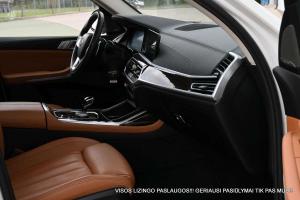 White BMW X7 2021 in Kretinga, with an engine capacity of 3.00 L and mileage of 21 thousand km for 56999 €, photo 35 on AUTOMOTO.COM.LV