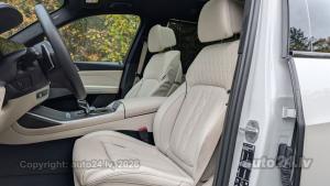 Белый БМВ X7 2021 в Таллин, объемом двигателя 3.00 л и пробегом 120 тыс. км за 55900 €, фото 12 на AUTOMOTO.COM.LV