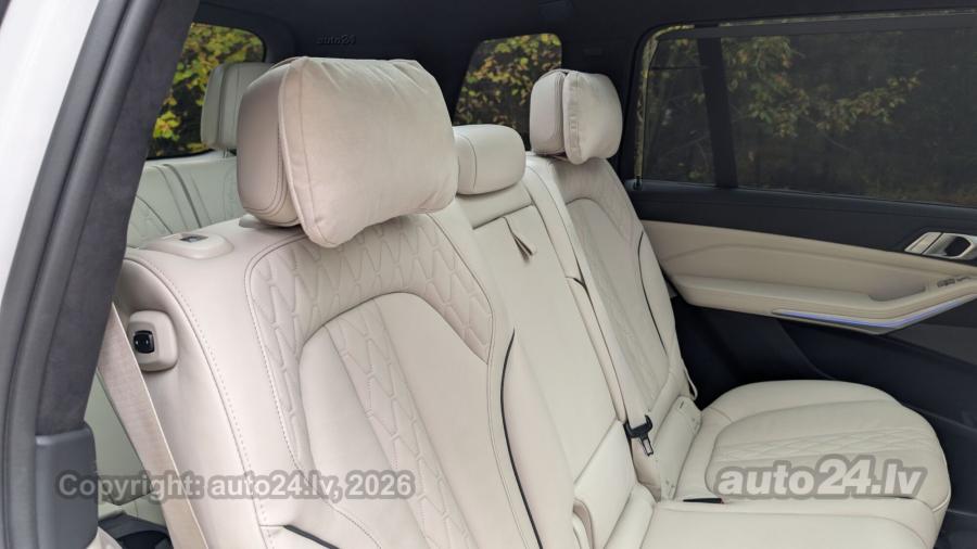 Белый БМВ X7 2021 в Таллин, объемом двигателя 3.00 л и пробегом 120 тыс. км за 55900 €, фото 19 на AUTOMOTO.COM.LV