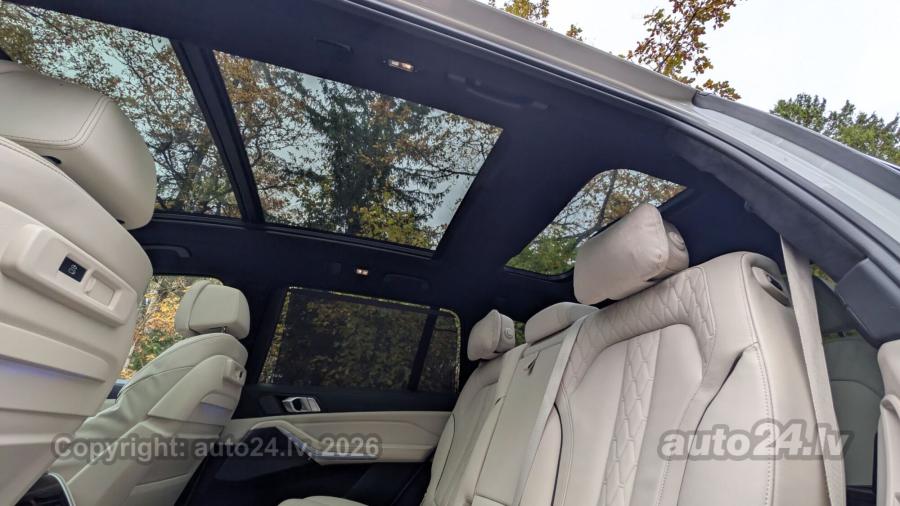 Белый БМВ X7 2021 в Таллин, объемом двигателя 3.00 л и пробегом 120 тыс. км за 55900 €, фото 21 на AUTOMOTO.COM.LV